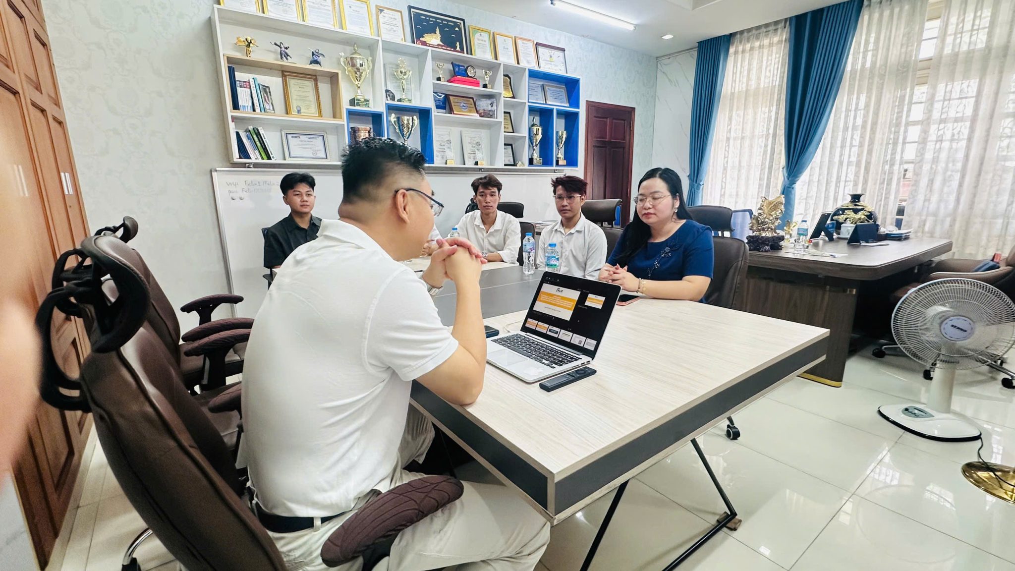 Chào Mừng Sinh Viên Trường Cao Đẳng Công Nghệ Sài Gòn Đến Thực Tập Tốt ...